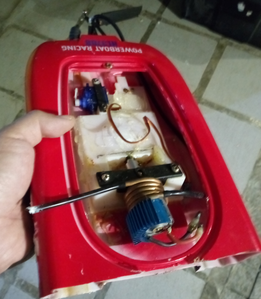 DIY PVC pipe RC rescue boat – RCPRESS