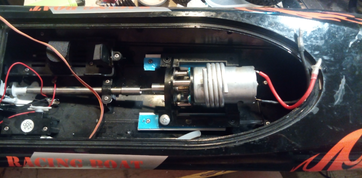 RCPRESS techtip: Upgrading a direct drive RC boat with gear reduction
