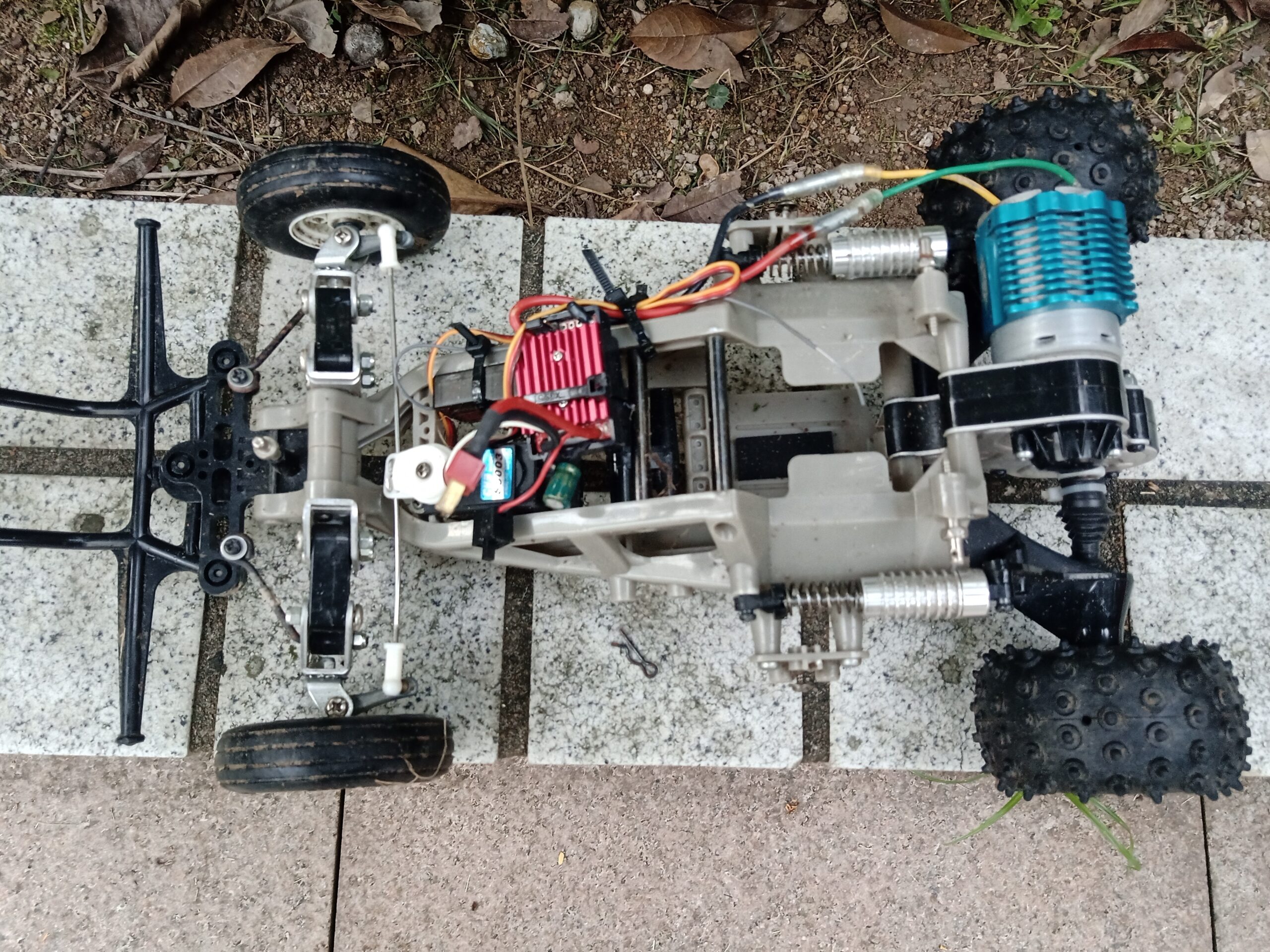 RCPRESS vid: Tamiya Frog – RCPRESS
