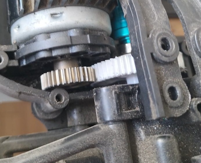 Using a large pinion – RCPRESS