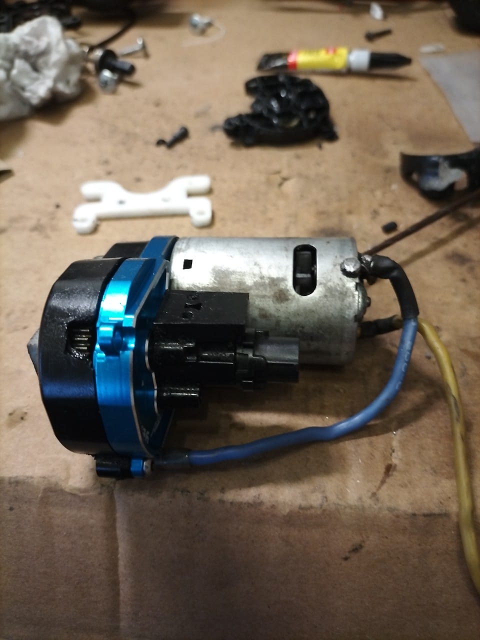 Tamiya BT01 motor mount breakage – RCPRESS